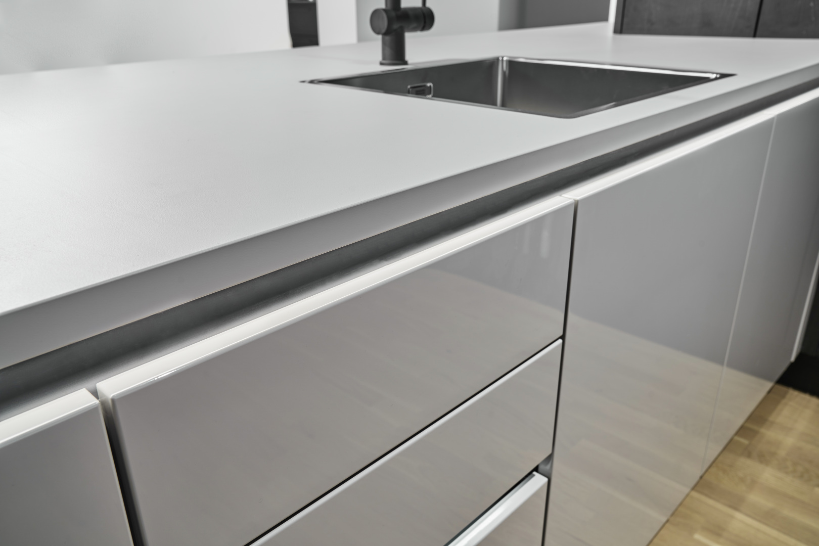 NOVA LACK – Laque véritable haute brillance en 7 couleurs